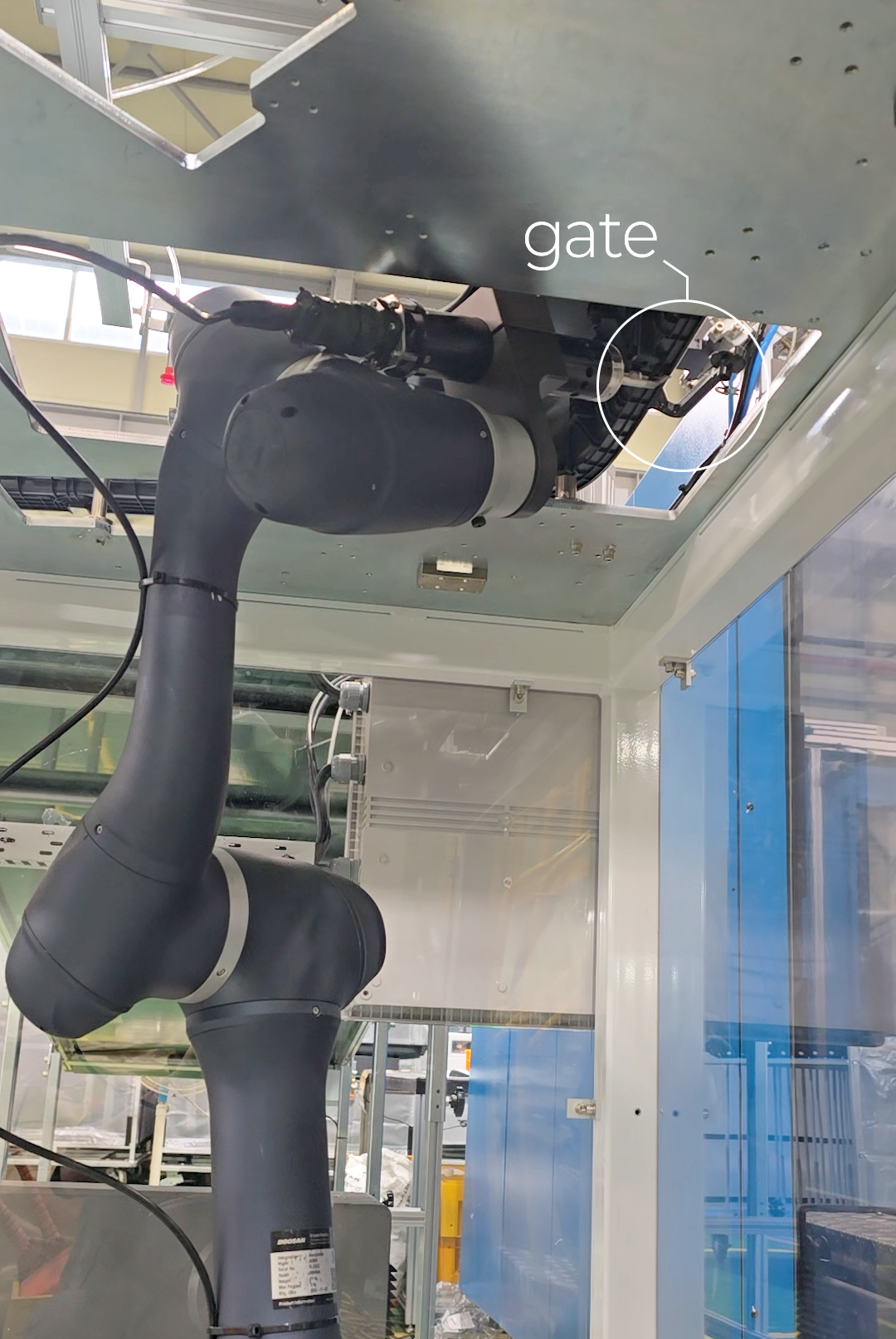 What Is Ultrasonic Degating? Gate Cutting for Injection Molding